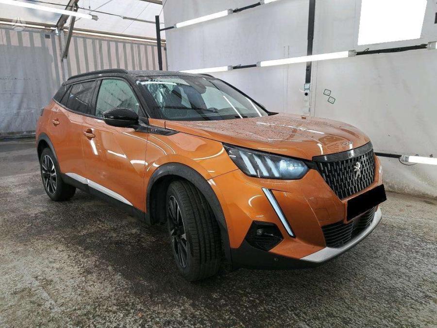 Orange Peugeot 2008 2021 in Vilnius, with an engine capacity of 1.50 L and mileage of 142 thousand km for 15113 €, photo 1 on AUTOMOTO.COM.LV