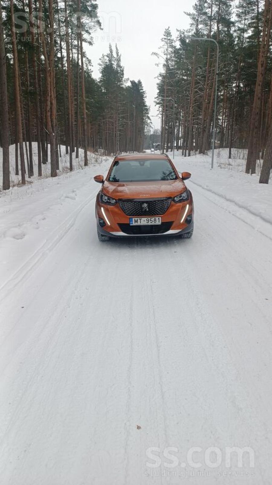 Orange Peugeot 2008 2021 in Riga, with an engine capacity of 1.50 L and mileage of 49 thousand km for 14200 €, photo 5 on AUTOMOTO.COM.LV