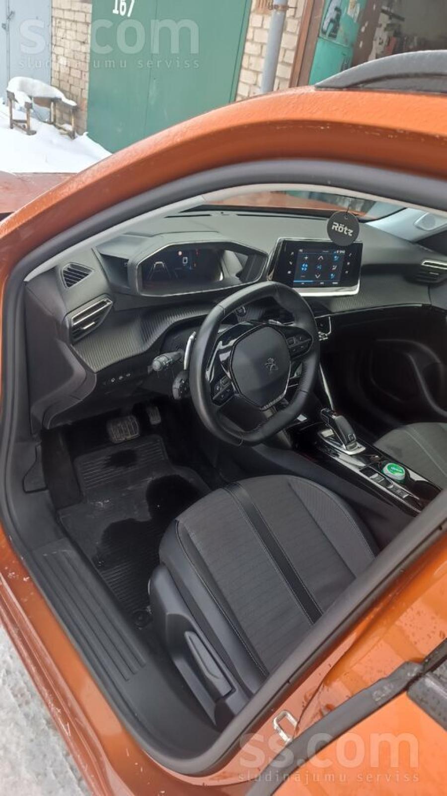 Orange Peugeot 2008 2021 in Riga, with an engine capacity of 1.50 L and mileage of 49 thousand km for 14200 €, photo 7 on AUTOMOTO.COM.LV
