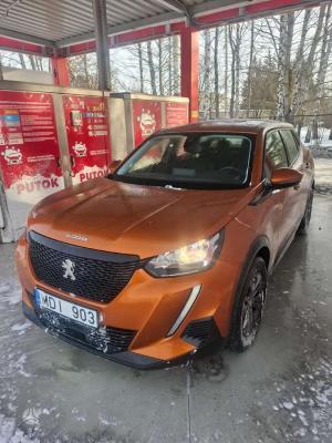 Oranžs Peugeot 2008 2021 Šauļi, ar dzinēja tilpumu 1.20 L un nobraukumu 45 tūkst. km par 15450 €, foto 2 vietnē AUTOMOTO.COM.LV