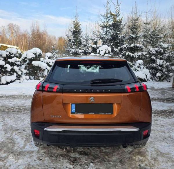 Oranžs Peugeot 2008 2021 Utena, ar dzinēja tilpumu 1.20 L un nobraukumu 39 tūkst. km par 12900 €, foto 5 vietnē AUTOMOTO.COM.LV