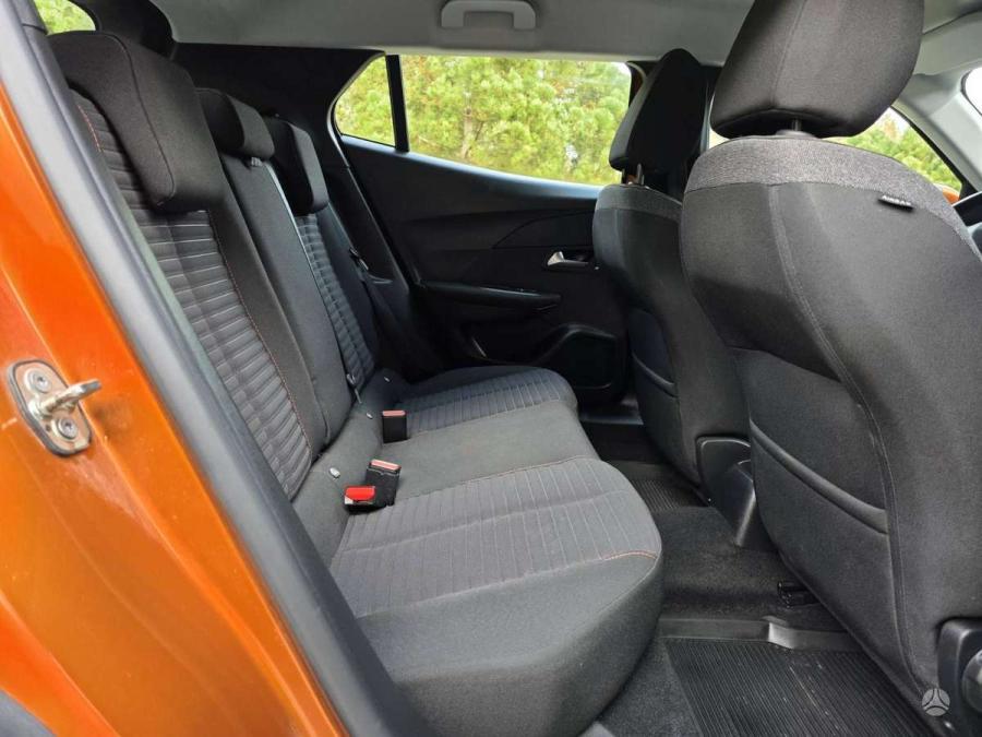 Orange Peugeot 2008 2021 in Utena, with an engine capacity of 1.20 L and mileage of 39 thousand km for 12900 €, photo 10 on AUTOMOTO.COM.LV