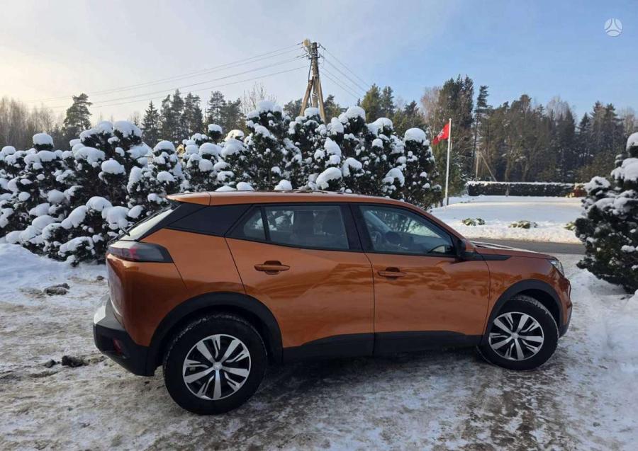 Orange Peugeot 2008 2021 in Utena, with an engine capacity of 1.20 L and mileage of 39 thousand km for 12900 €, photo 23 on AUTOMOTO.COM.LV
