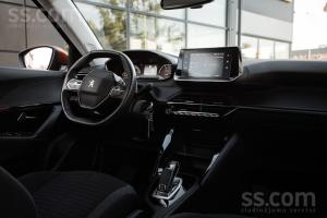 Orange Peugeot 2008 2021 in Jelgava, with an engine capacity of 1.50 L and mileage of 126 thousand km for 14950 €, photo 12 on AUTOMOTO.COM.LV