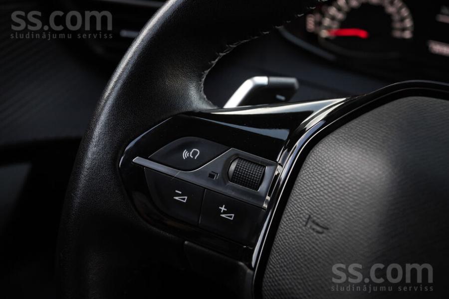 Orange Peugeot 2008 2021 in Jelgava, with an engine capacity of 1.50 L and mileage of 126 thousand km for 14950 €, photo 25 on AUTOMOTO.COM.LV