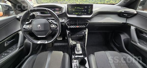 Oranžs Peugeot 2008 2021 Rīga, ar dzinēja tilpumu 1.20 L un nobraukumu 65 tūkst. km par 17500 €, foto 2 vietnē AUTOMOTO.COM.LV
