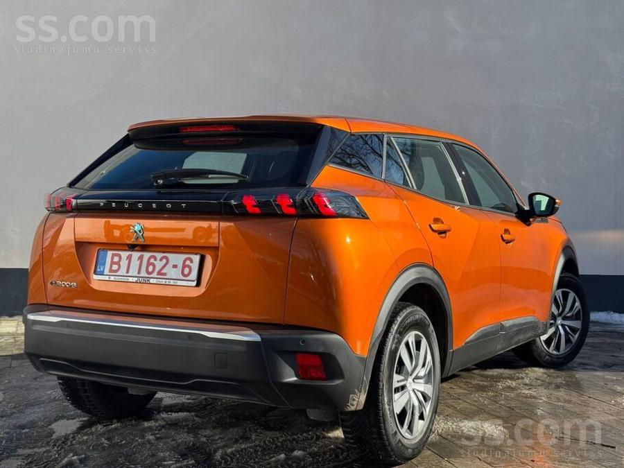 Orange Peugeot 2008 2021 in Riga, with an engine capacity of 1.20 L and mileage of 44 thousand km for 14999 €, photo 7 on AUTOMOTO.COM.LV