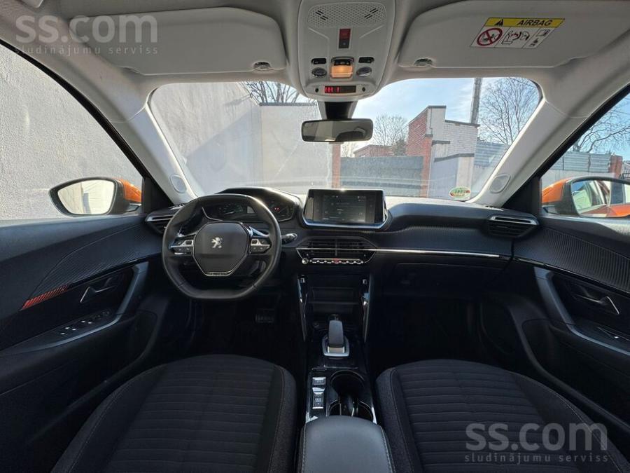 Orange Peugeot 2008 2021 in Riga, with an engine capacity of 1.20 L and mileage of 44 thousand km for 14999 €, photo 20 on AUTOMOTO.COM.LV