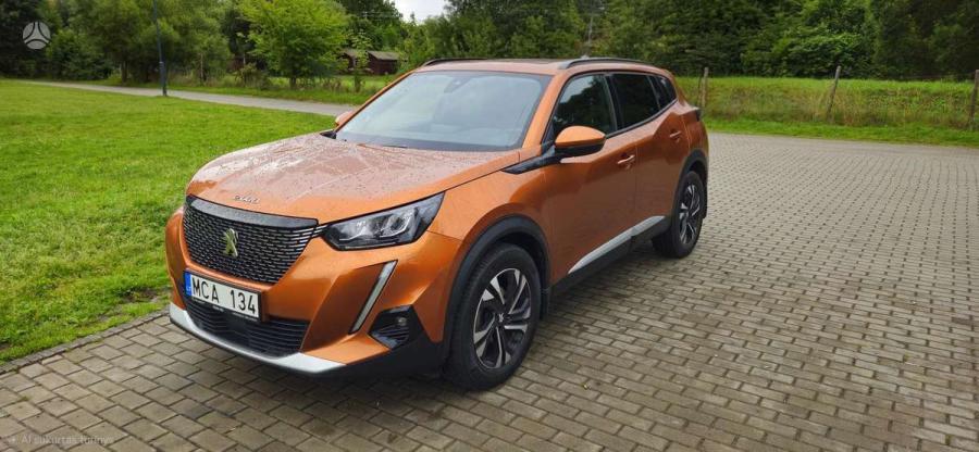 Orange Peugeot 2008 2021 in Vilnius, with an engine capacity of 1.50 L and mileage of 63 thousand km for 15555 €, photo 4 on AUTOMOTO.COM.LV