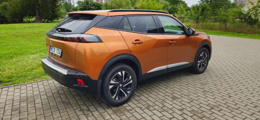 Orange Peugeot 2008 2021 in Vilnius, with an engine capacity of 1.50 L and mileage of 63 thousand km for 15555 €, photo 9 on AUTOMOTO.COM.LV