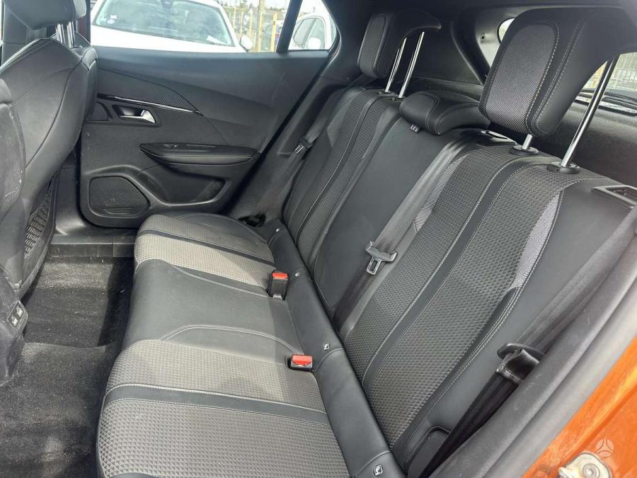 Oranžs Peugeot 2008 2021 Viļņa, ar dzinēja tilpumu 1.20 L un nobraukumu 199 tūkst. km par 12704 €, foto 13 vietnē AUTOMOTO.COM.LV