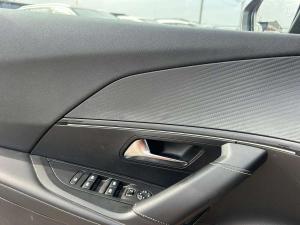 Oranžs Peugeot 2008 2021 Viļņa, ar dzinēja tilpumu 1.20 L un nobraukumu 199 tūkst. km par 12704 €, foto 14 vietnē AUTOMOTO.COM.LV