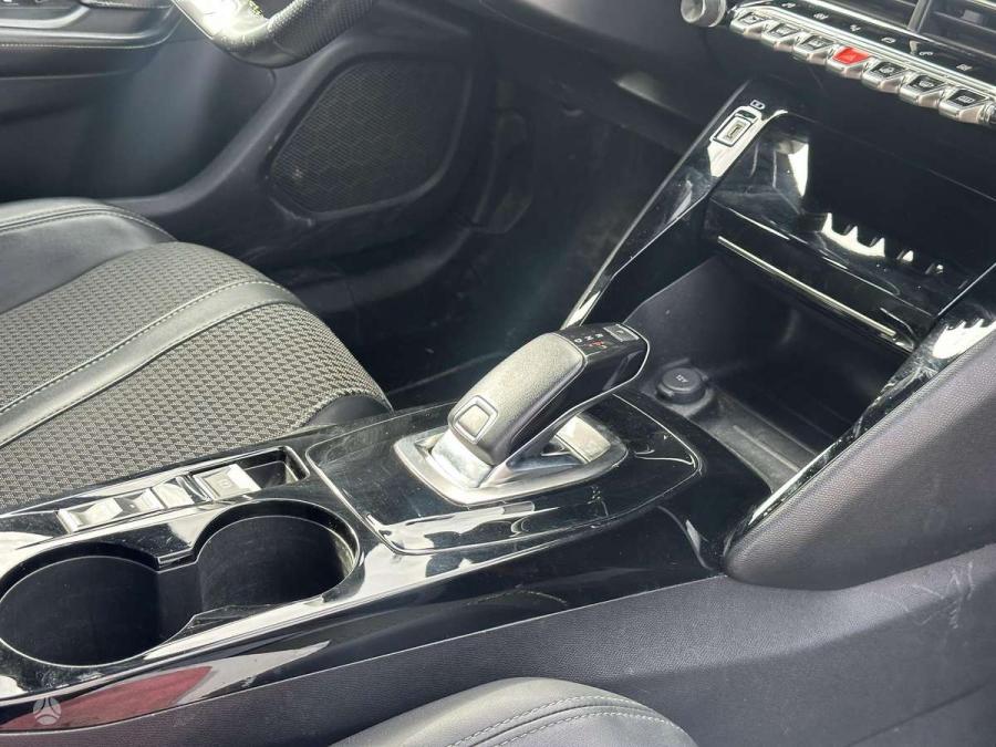 Oranžs Peugeot 2008 2021 Viļņa, ar dzinēja tilpumu 1.20 L un nobraukumu 199 tūkst. km par 12704 €, foto 21 vietnē AUTOMOTO.COM.LV