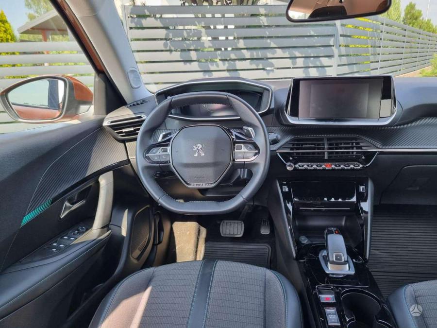 Orange Peugeot 2008 2021 in Alytus, with an engine capacity of 1.20 L and mileage of 59 thousand km for 9900 €, photo 10 on AUTOMOTO.COM.LV
