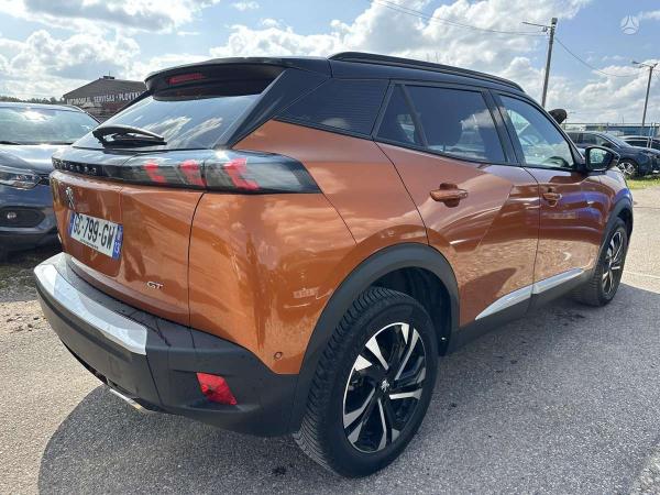 Orange Peugeot 2008 2021 in Vilnius, with an engine capacity of 1.20 L and mileage of 198 thousand km for 12099 €, photo 8 on AUTOMOTO.COM.LV