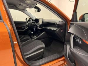 Oranžs Peugeot 2008 2021 Viļņa, ar dzinēja tilpumu 1.20 L un nobraukumu 91 tūkst. km par 11790 €, foto 20 vietnē AUTOMOTO.COM.LV