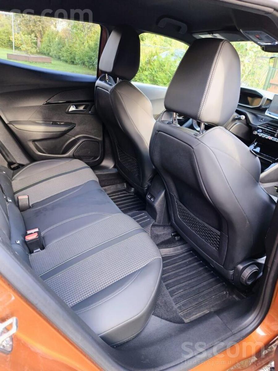 Oranžs Peugeot 2008 2021 Rīga, ar dzinēja tilpumu 1.60 L un nobraukumu 79 tūkst. km par 15500 €, foto 5 vietnē AUTOMOTO.COM.LV