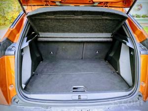 Oranžs Peugeot 2008 2021 Rīga, ar dzinēja tilpumu 1.60 L un nobraukumu 79 tūkst. km par 15500 €, foto 6 vietnē AUTOMOTO.COM.LV