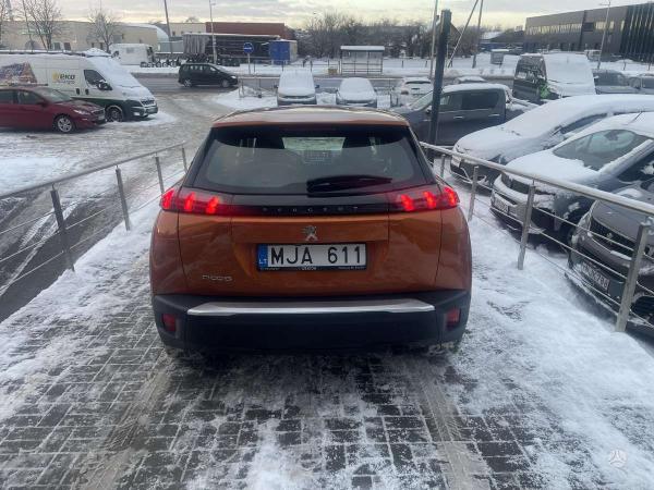 Oranžs Peugeot 2008 2022 Šauļi, ar dzinēja tilpumu 1.20 L un nobraukumu 72 tūkst. km par 12700 €, foto 5 vietnē AUTOMOTO.COM.LV