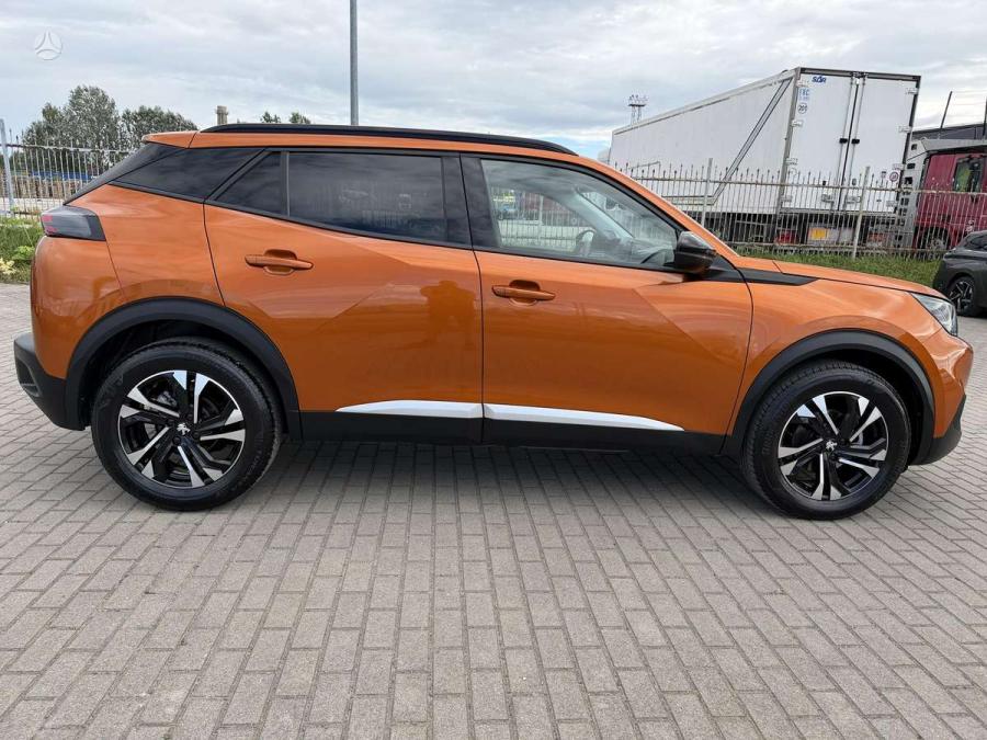 Orange Peugeot 2008 2022 in Marijampole, with an engine capacity of 1.20 L and mileage of 63 thousand km for 13552 €, photo 8 on AUTOMOTO.COM.LV