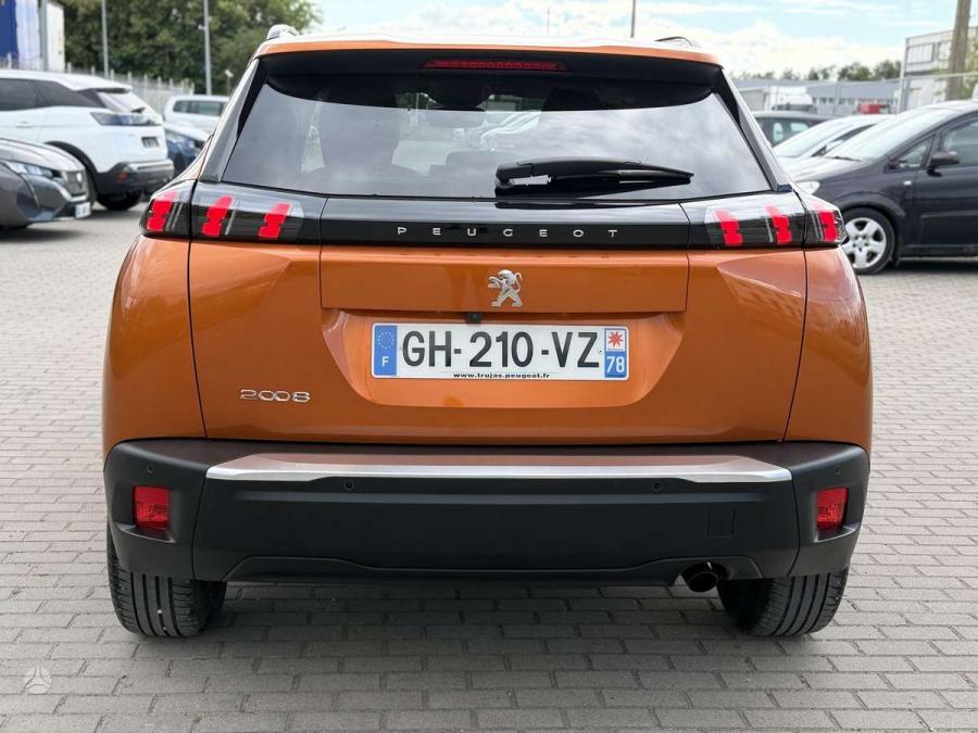 Orange Peugeot 2008 2022 in Marijampole, with an engine capacity of 1.20 L and mileage of 63 thousand km for 13552 €, photo 12 on AUTOMOTO.COM.LV
