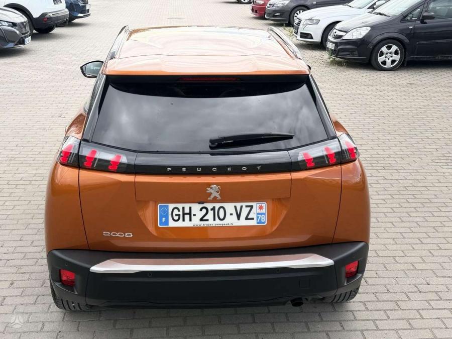 Orange Peugeot 2008 2022 in Marijampole, with an engine capacity of 1.20 L and mileage of 63 thousand km for 13552 €, photo 13 on AUTOMOTO.COM.LV