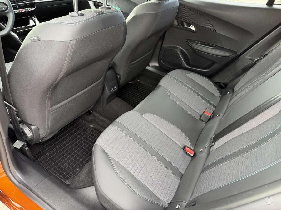 Orange Peugeot 2008 2022 in Marijampole, with an engine capacity of 1.20 L and mileage of 63 thousand km for 13552 €, photo 27 on AUTOMOTO.COM.LV