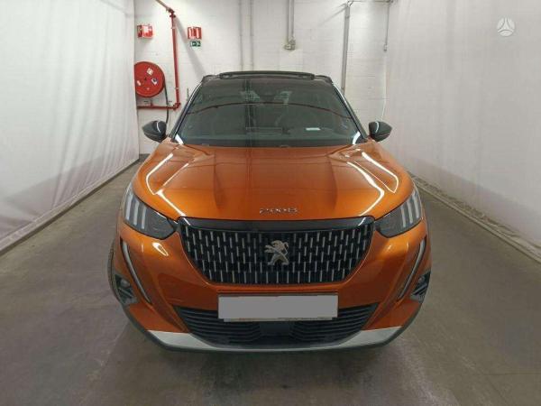 Orange Peugeot 2008 2022 in Vilnius, with an engine capacity of 1.20 L and mileage of 114 thousand km for 17620 €, photo 1 on AUTOMOTO.COM.LV
