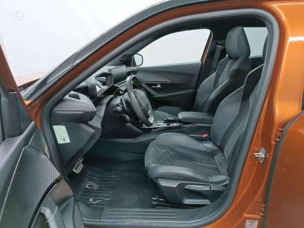 Orange Peugeot 2008 2022 in Vilnius, with an engine capacity of 1.20 L and mileage of 114 thousand km for 17620 €, photo 8 on AUTOMOTO.COM.LV