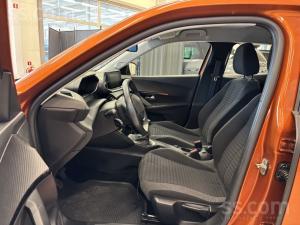 Orange Peugeot 2008 2022 in Riga, with an engine capacity of 1.20 L and mileage of 43 thousand km for 14300 €, photo 9 on AUTOMOTO.COM.LV