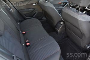 Orange Peugeot 2008 2022 in Riga, with an engine capacity of 1.20 L and mileage of 31 thousand km for 19990 €, photo 14 on AUTOMOTO.COM.LV