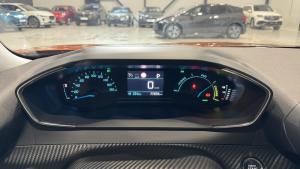 Oranžs Peugeot 2008 2022 Rīga, ar dzinēja tilpumu 0.00 L un nobraukumu 78 tūkst. km par 18990 €, foto 17 vietnē AUTOMOTO.COM.LV