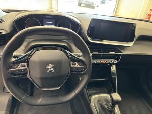 Oranžs Peugeot 2008 2023 Rīga, ar dzinēja tilpumu 1.20 L un nobraukumu 40 tūkst. km par 1570000 €, foto 11 vietnē AUTOMOTO.COM.LV