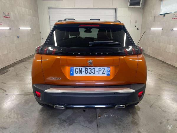 Orange Peugeot 2008 2023 in Marijampole, with an engine capacity of 1.20 L and mileage of 138 thousand km for 24261 €, photo 5 on AUTOMOTO.COM.LV