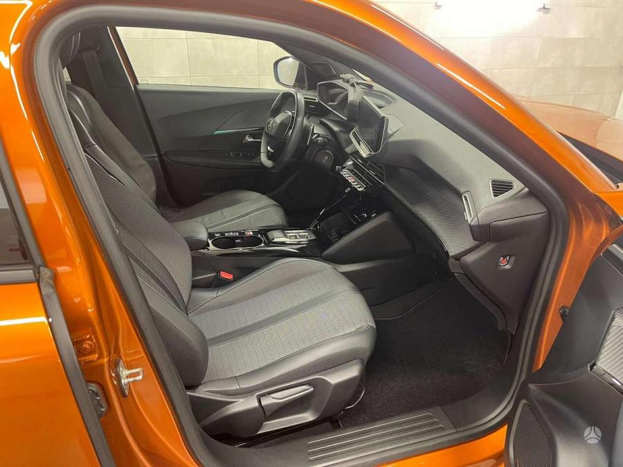 Oranžs Peugeot 2008 2023 Marijampole, ar dzinēja tilpumu 1.20 L un nobraukumu 138 tūkst. km par 24261 €, foto 10 vietnē AUTOMOTO.COM.LV