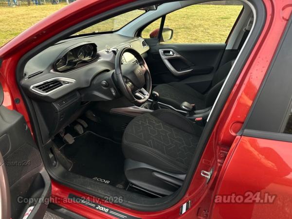 Oranžs Peugeot 2008 2014 Tallina, ar dzinēja tilpumu 1.20 L un nobraukumu 232 tūkst. km par 1999 €, foto 9 vietnē AUTOMOTO.COM.LV