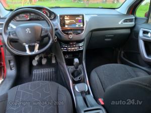 Oranžs Peugeot 2008 2014 Viljandi, ar dzinēja tilpumu 1.20 L un nobraukumu 154 tūkst. km par 3450 €, foto 7 vietnē AUTOMOTO.COM.LV
