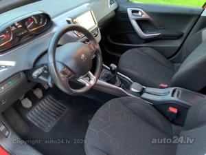 Oranžs Peugeot 2008 2014 Viljandi, ar dzinēja tilpumu 1.20 L un nobraukumu 154 tūkst. km par 3450 €, foto 11 vietnē AUTOMOTO.COM.LV