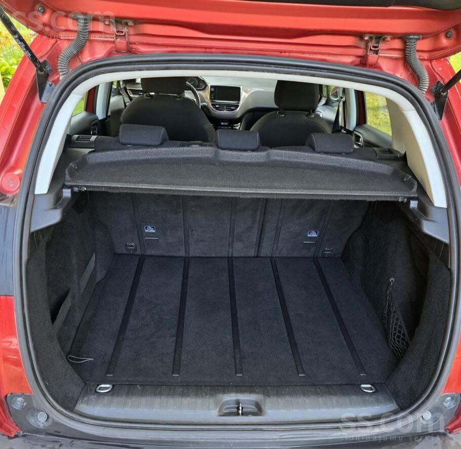Orange Peugeot 2008 2014 in Ogre, with an engine capacity of 1.60 L and mileage of 189 thousand km for 4950 €, photo 10 on AUTOMOTO.COM.LV
