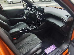 Orange Peugeot 2008 2020 in Kaunas, with an engine capacity of 1.20 L and mileage of 127 thousand km for 9999 €, photo 9 on AUTOMOTO.COM.LV