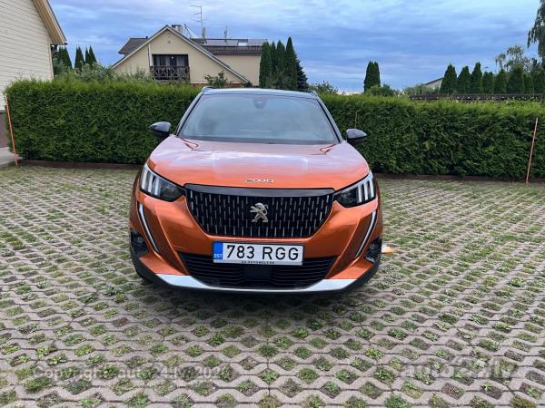 Oranžs Peugeot 2008 2020 Tallina, ar dzinēja tilpumu 1.20 L un nobraukumu 122 tūkst. km par 14000 €, foto 2 vietnē AUTOMOTO.COM.LV