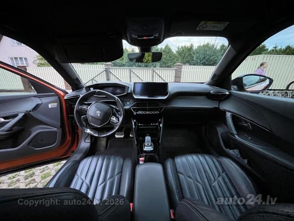 Oranžs Peugeot 2008 2020 Tallina, ar dzinēja tilpumu 1.20 L un nobraukumu 122 tūkst. km par 14000 €, foto 9 vietnē AUTOMOTO.COM.LV