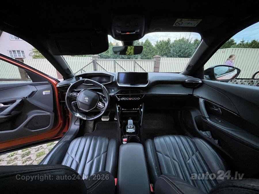 Orange Peugeot 2008 2020 in Tallinn, with an engine capacity of 1.20 L and mileage of 122 thousand km for 14000 €, photo 10 on AUTOMOTO.COM.LV