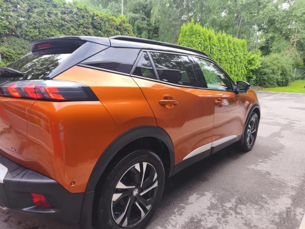 Orange Peugeot 2008 2021 in Riga, with an engine capacity of 1.50 L and mileage of 82 thousand km for 16500 €, photo 3 on AUTOMOTO.COM.LV