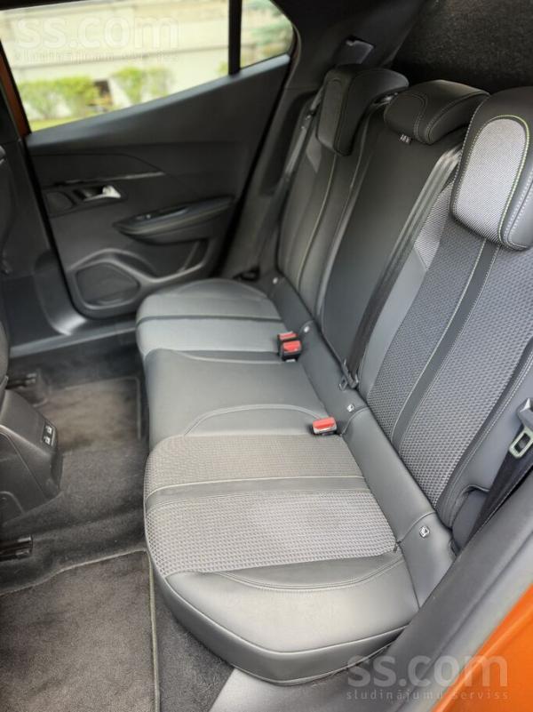 Oranžs Peugeot 2008 2021 Rīga, ar dzinēja tilpumu 1.20 L un nobraukumu 29 tūkst. km par 15500 €, foto 9 vietnē AUTOMOTO.COM.LV
