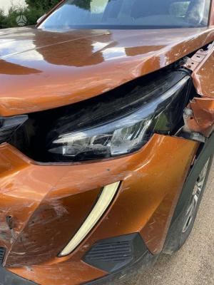 Oranžs Peugeot 2008 2021 Tauragė, ar dzinēja tilpumu 1.20 L un nobraukumu 82 tūkst. km par 6900 €, foto 6 vietnē AUTOMOTO.COM.LV