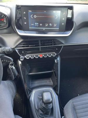 Oranžs Peugeot 2008 2021 Tauragė, ar dzinēja tilpumu 1.20 L un nobraukumu 82 tūkst. km par 6900 €, foto 13 vietnē AUTOMOTO.COM.LV