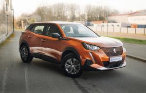 Orange Peugeot 2008 2023 in Riga, with an engine capacity of 0.00 L and mileage of 21 thousand km for 18550 €, photo 3 on AUTOMOTO.COM.LV