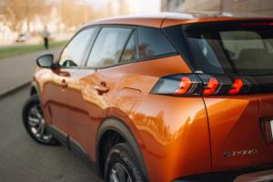 Orange Peugeot 2008 2023 in Riga, with an engine capacity of 0.00 L and mileage of 21 thousand km for 18550 €, photo 13 on AUTOMOTO.COM.LV