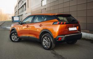 Orange Peugeot 2008 2023 in Riga, with an engine capacity of 0.00 L and mileage of 21 thousand km for 18550 €, photo 15 on AUTOMOTO.COM.LV